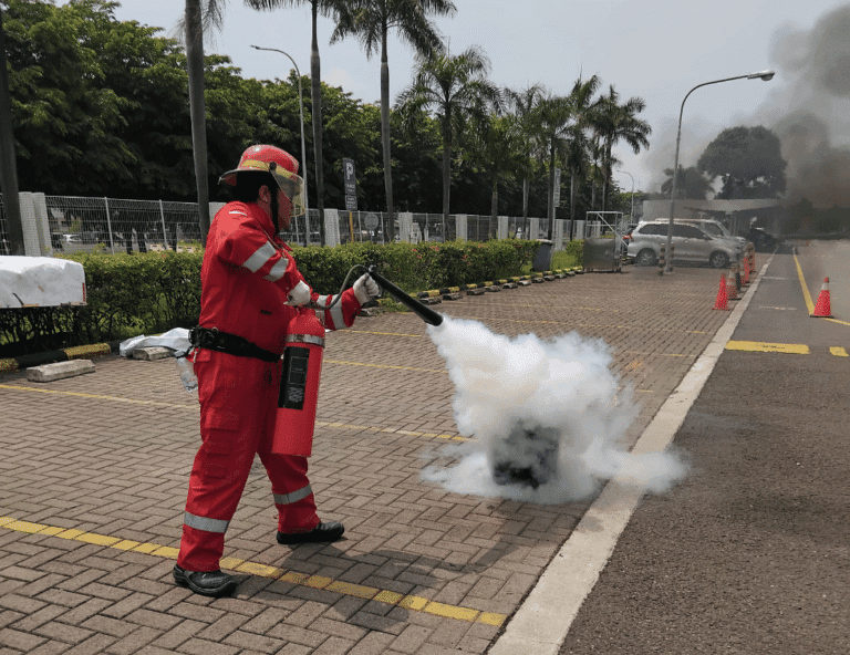 Pelatihan Damkar Kelas DC - Sertifikasi Kemnaker RI